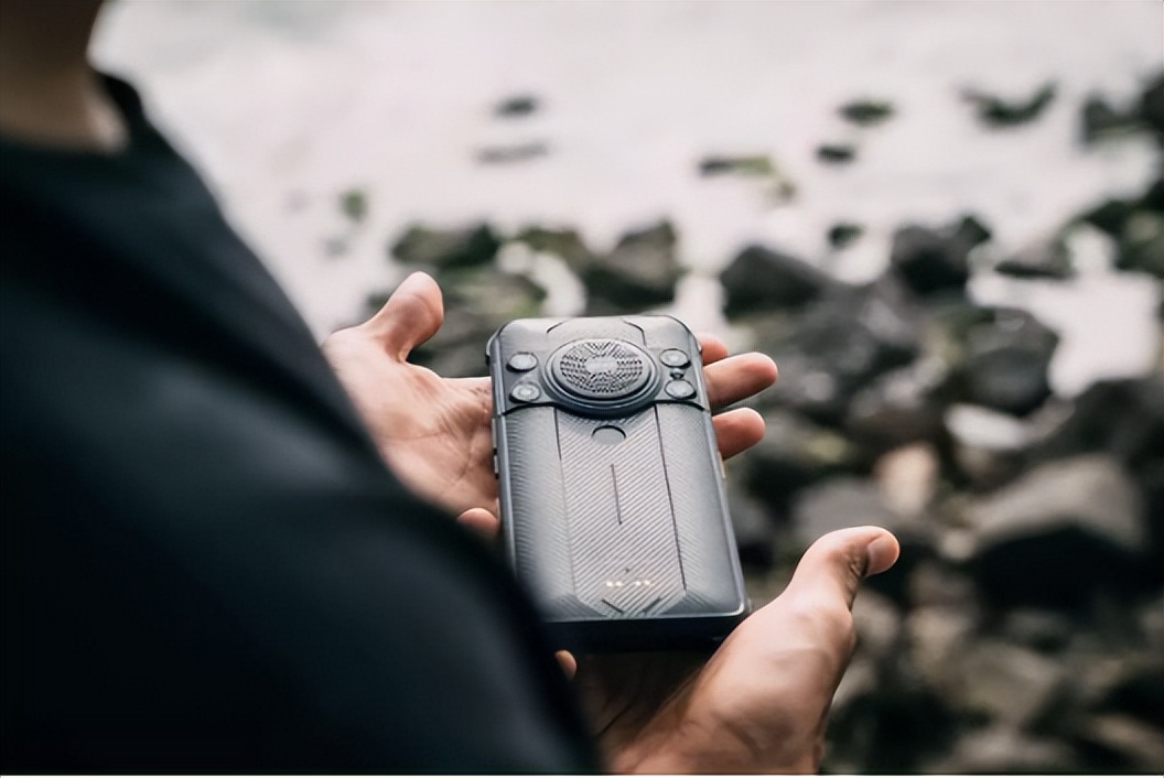 Thousand-dollar hard-core three-proof mobile phone, AGM H5 Pro is sold ...
