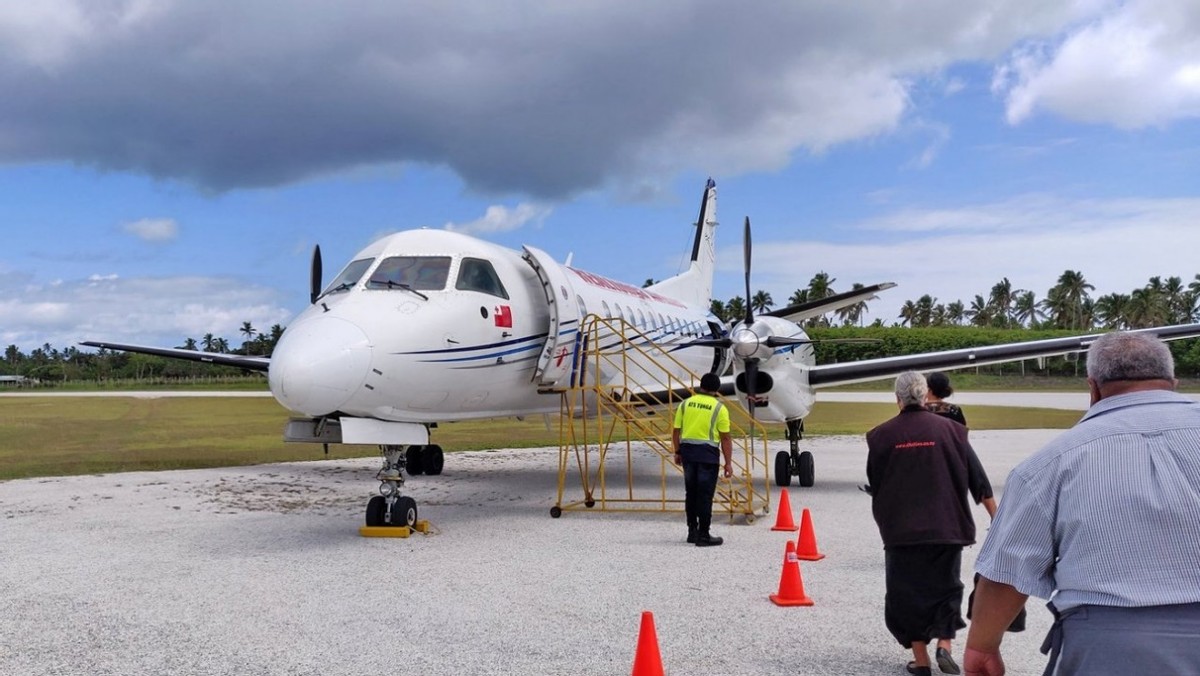 Tonga Air continues operations, veteran Saab back flying - iMedia