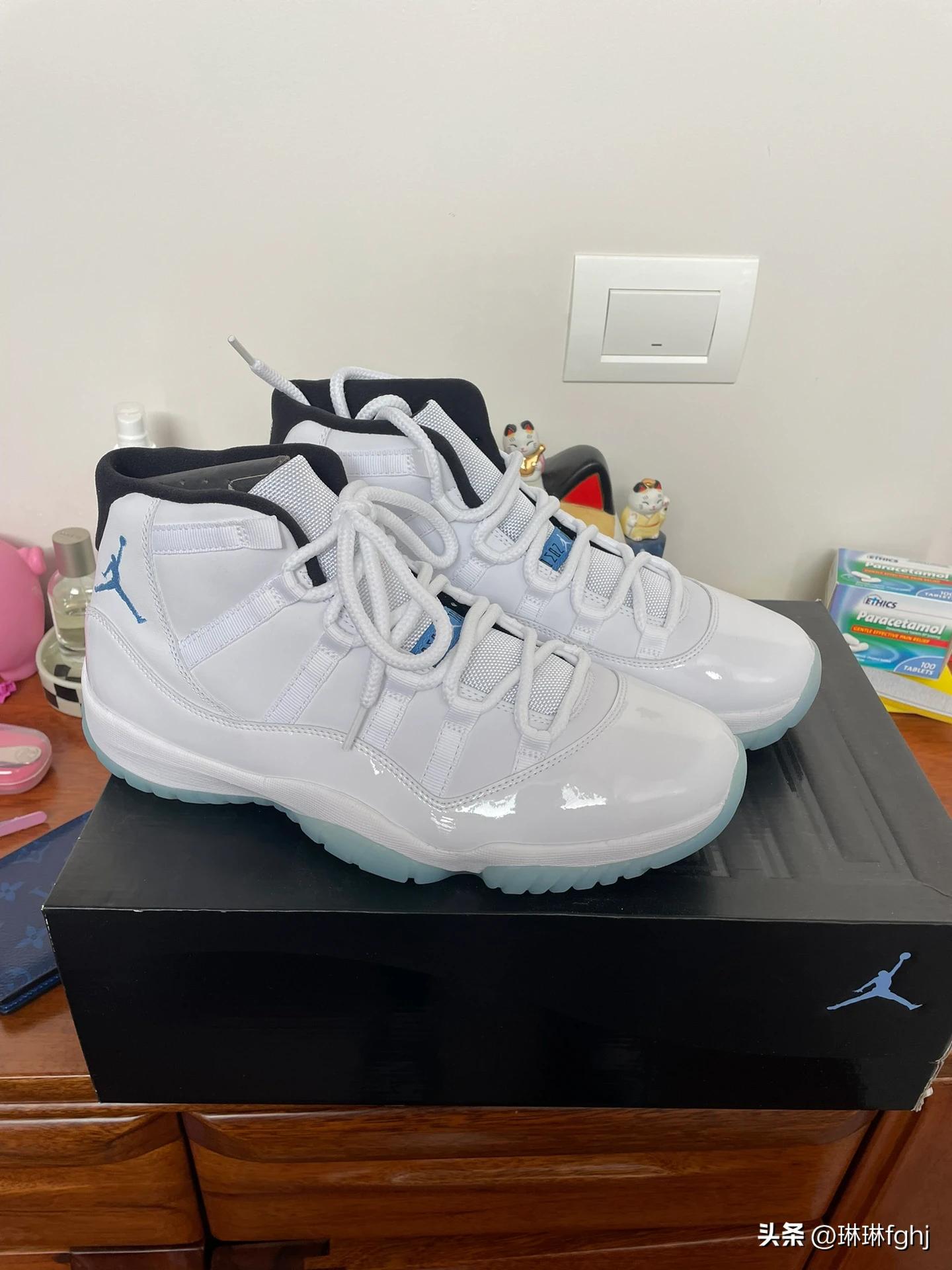 Aj11 legend blue - iNEWS