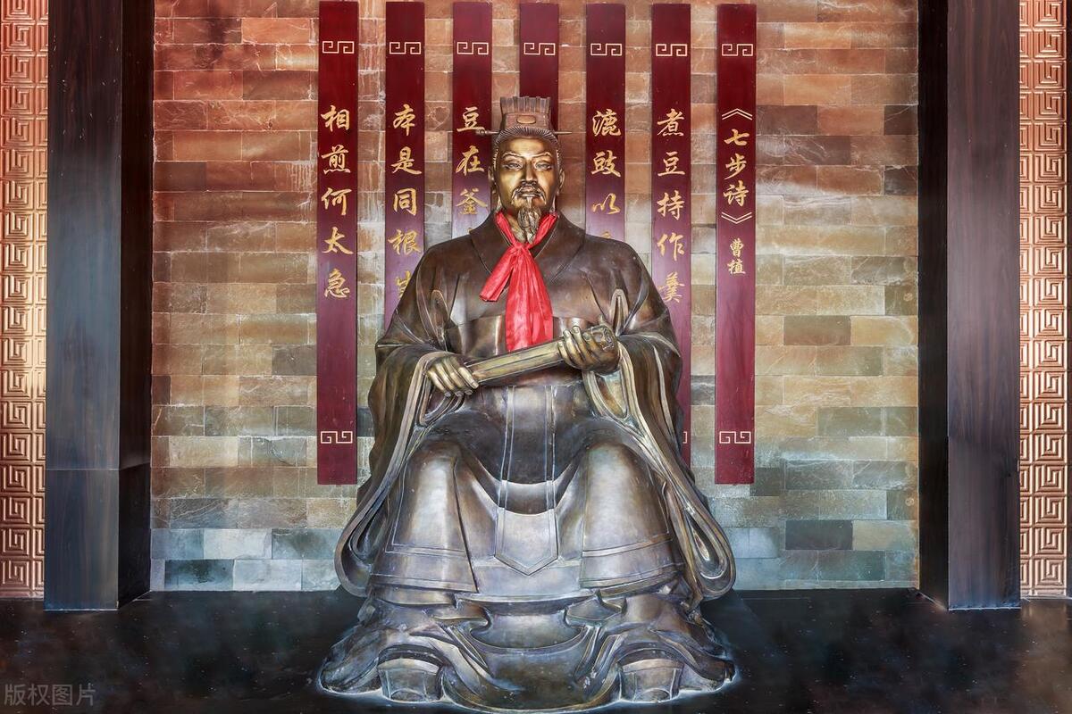 Cao Zijian: Compared with the tragic emperor Li Yu, it is better to be ...