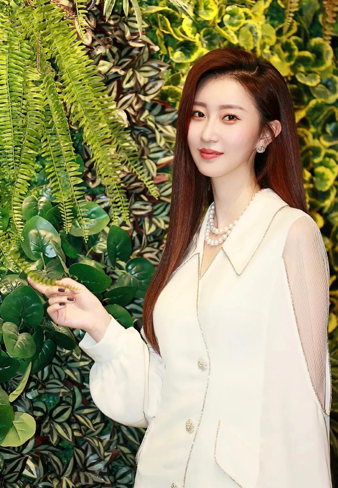 Sexy photo of the best goddess "Chu Yue" - iNEWS