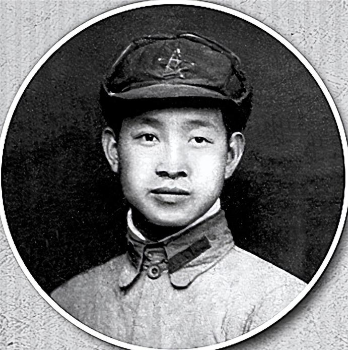 In 1940, Mr. Zhu's food was poisoned, the cook was taken to the ...