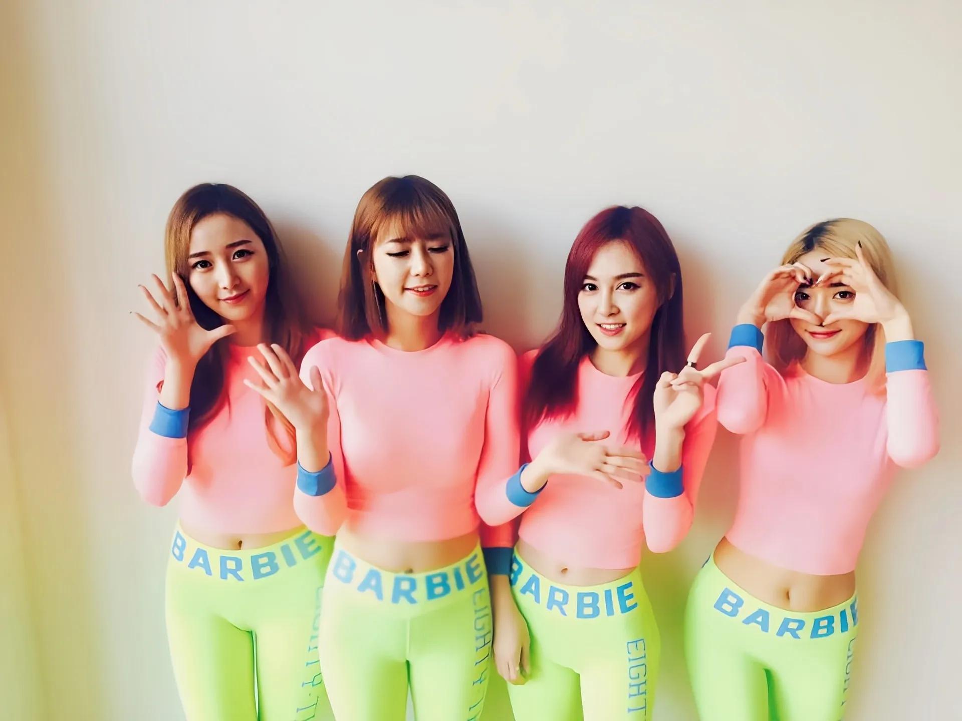 Six bobm, one of the bottomless girl groups in Korea - iMedia