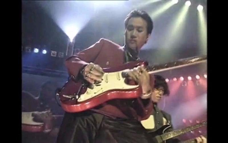 It was never grasshoppers that harmed the Beyond band, but the "failure ...