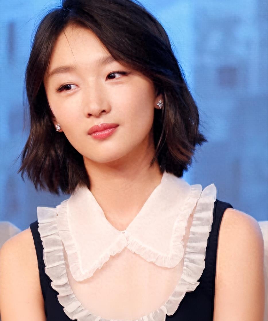 His private life is in chaos, he plays "pulling carrots" with his ...