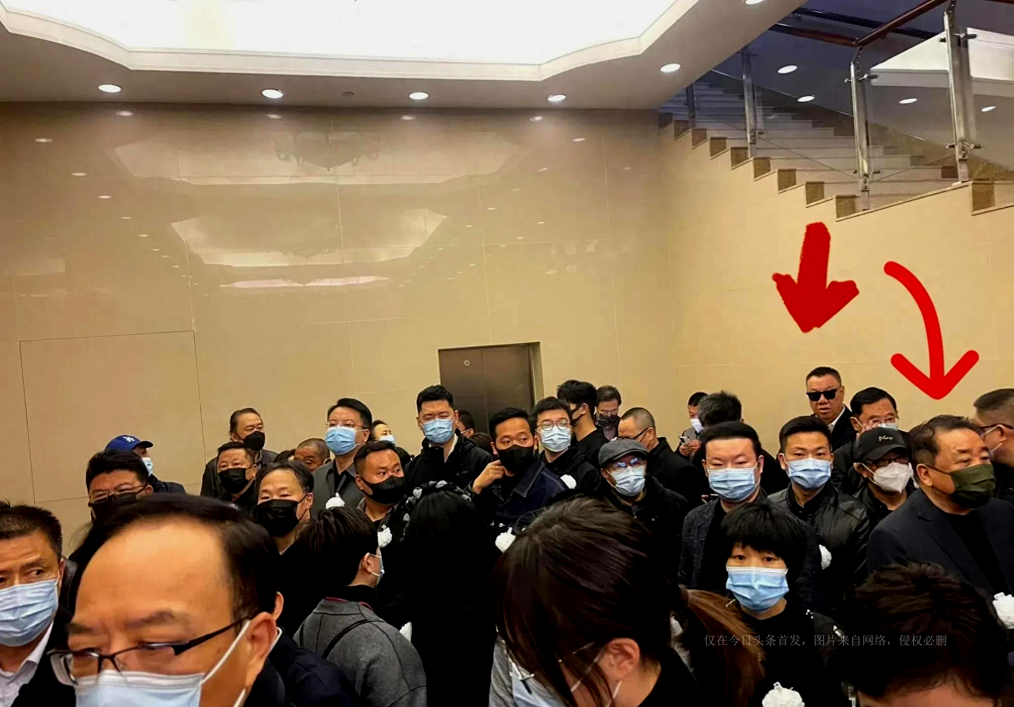 65-year-old singer Liu Bin made a rare appearance. After many years, he ...