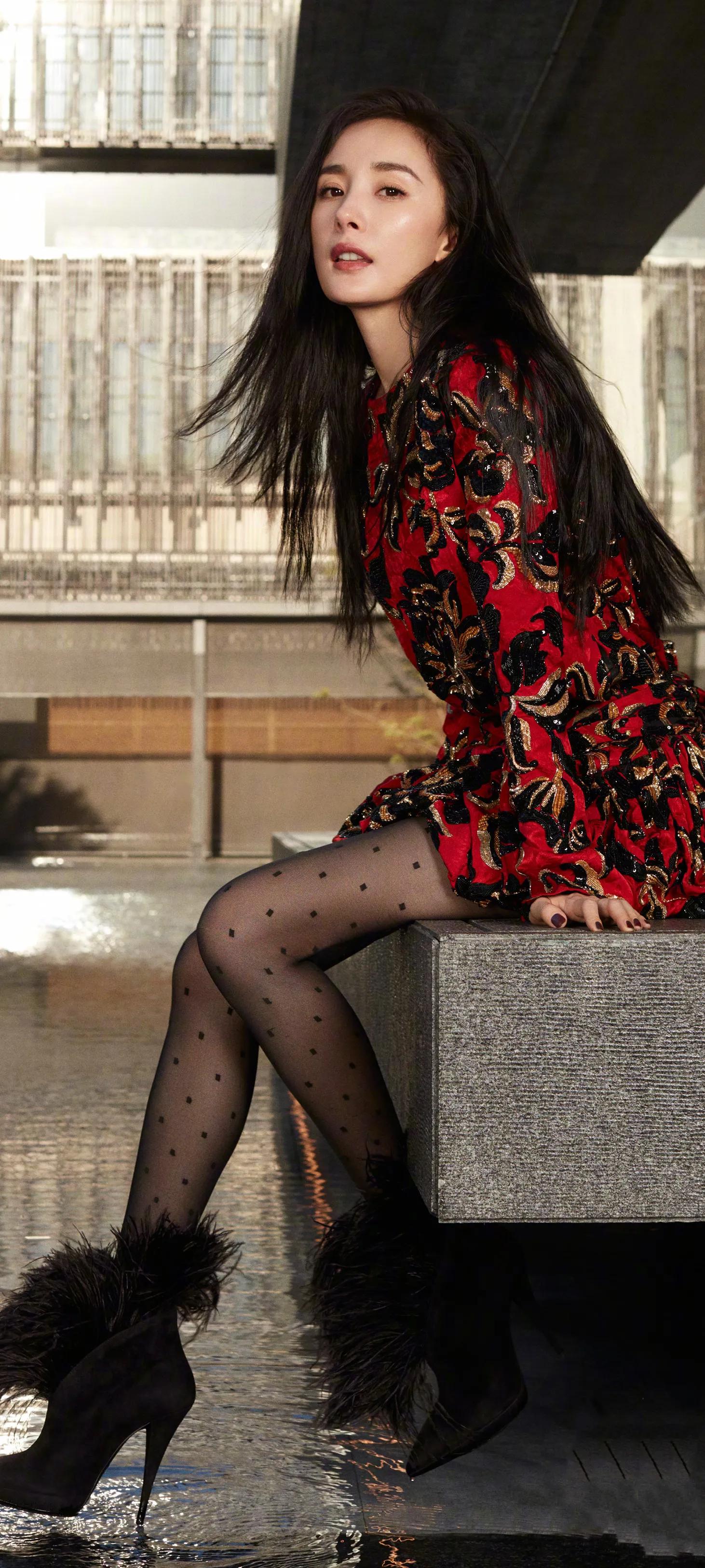 Yang Mi-Long legs are charming - iNEWS