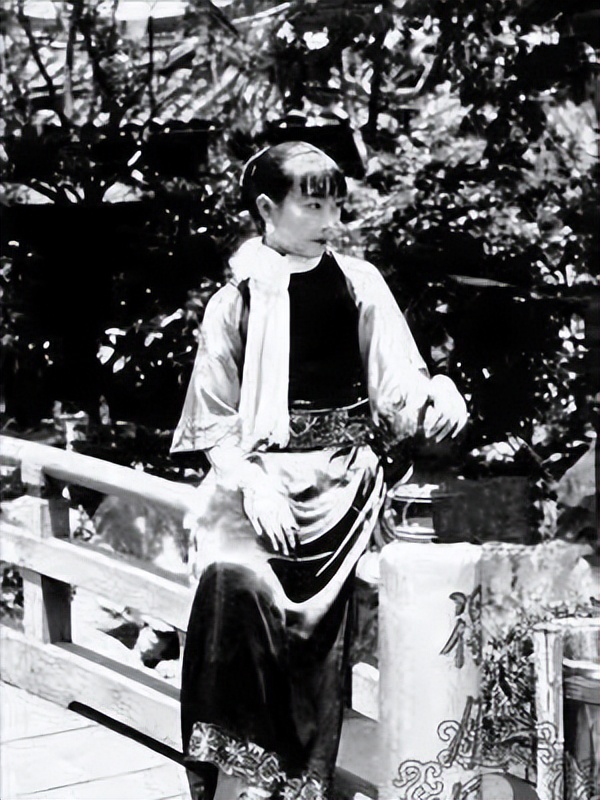 Yu Shan: Once pursued by Xu Zhimo and Wen Yiduo in various ways, she is ...