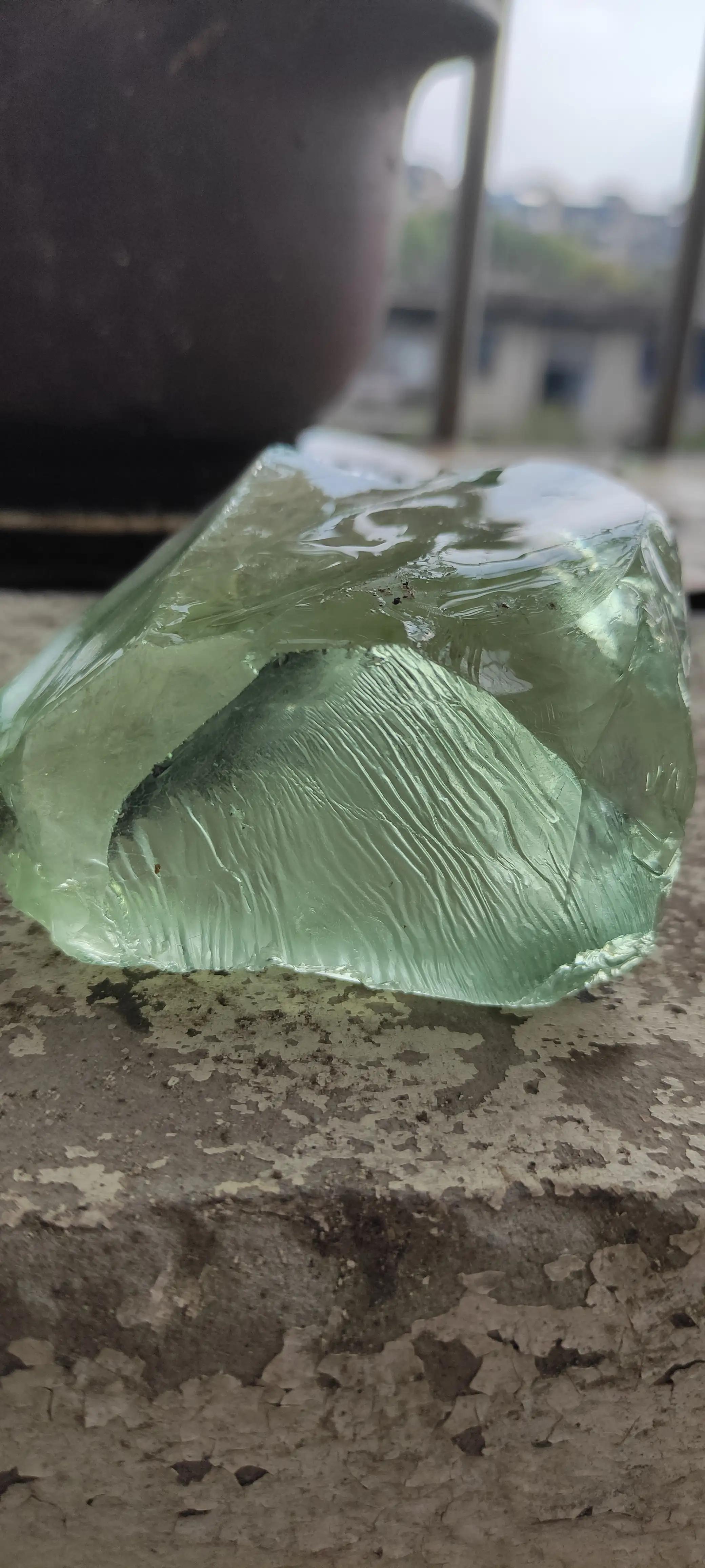 The formation and size of glass meteorites need further understanding ...