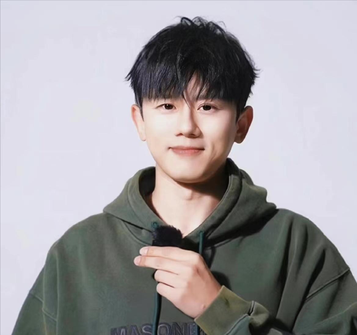 The singer who handed over to the country—Jie Zhang - iNEWS