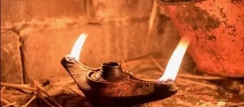 The unsolved mystery of the ever-burning lamps in the ancient tombs ...
