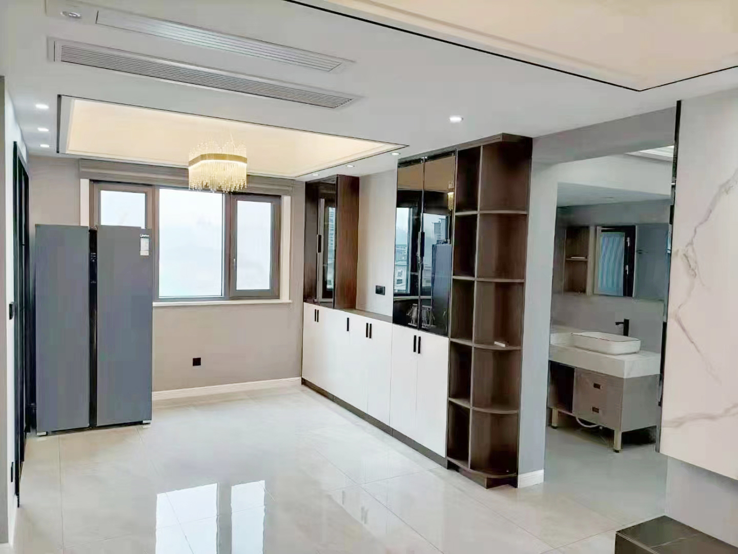 120 square modern minimalist design - iNEWS