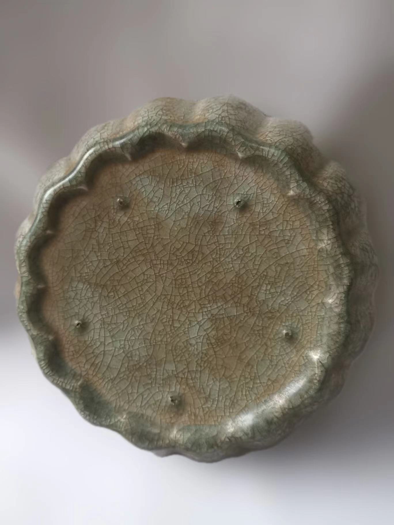 Northern Song Dynasty Ru Kiln Flower Mouth Plate - iMedia
