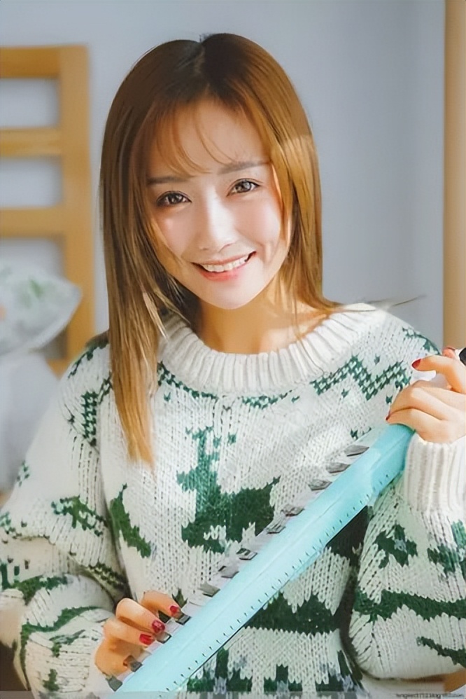 Mingyang Entertainment—Beauty Star—Tan Xiangjun - iNEWS