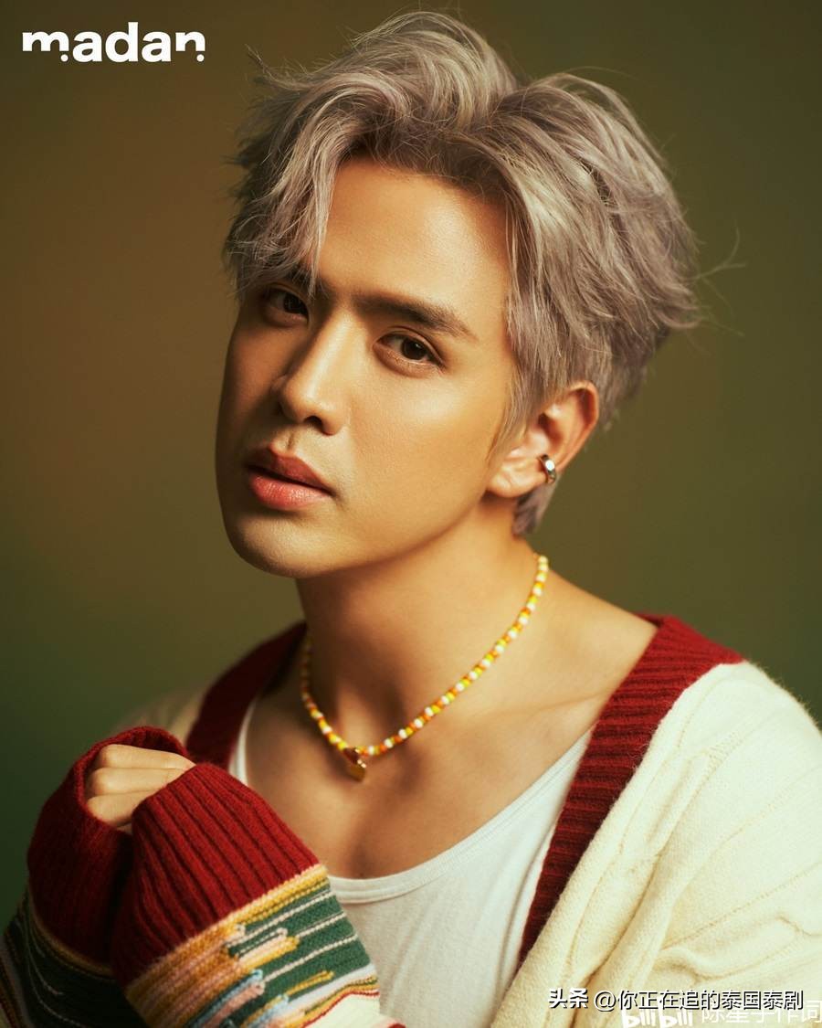 Thai drama "Mr" JamRachata and FilmThanapat good brothers take selfies ...