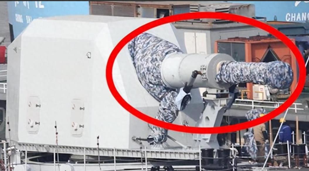 The first two Type 055B ships were launched, equipped with electromagnetic coil guns and other ...