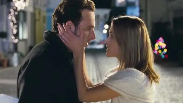 The 10 best movies for couples to watch at night, ask them to watch ...