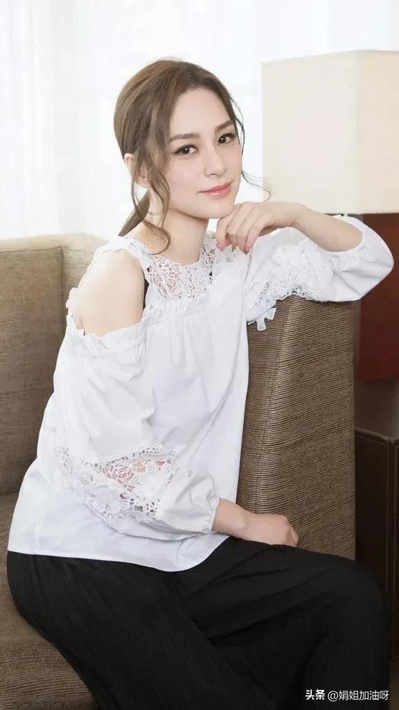 Share pictures, beautiful photo of temperament goddess Zhong Xintong ...