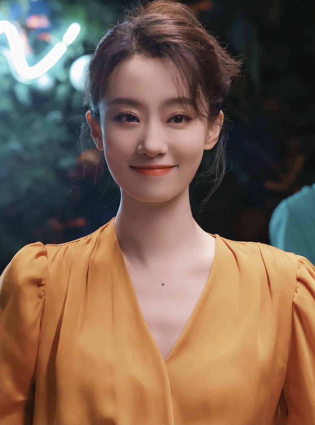 After "Hello, Li Huanying", Jia Ling and Zhang Xiaofei will play "The Blossom of Remembrance ...