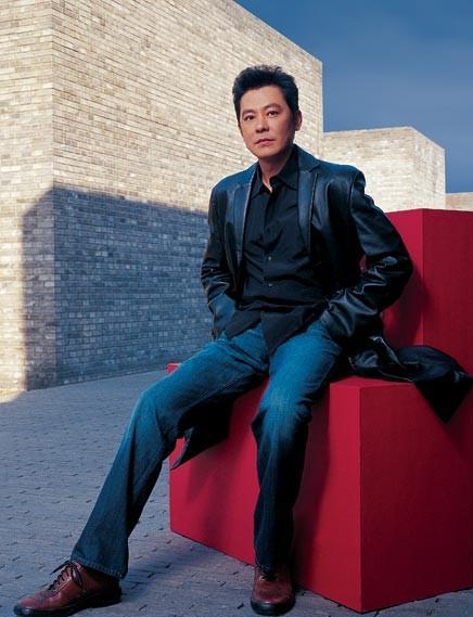 The 57-year-old actor has settled in the United States for three ...