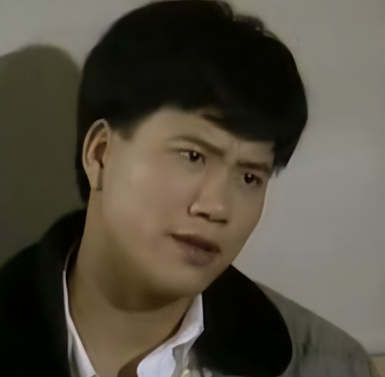 Shen Dianxia's adopted son Chen Tingwei: From the moment of smash hit to disappearance, he is 60 ...