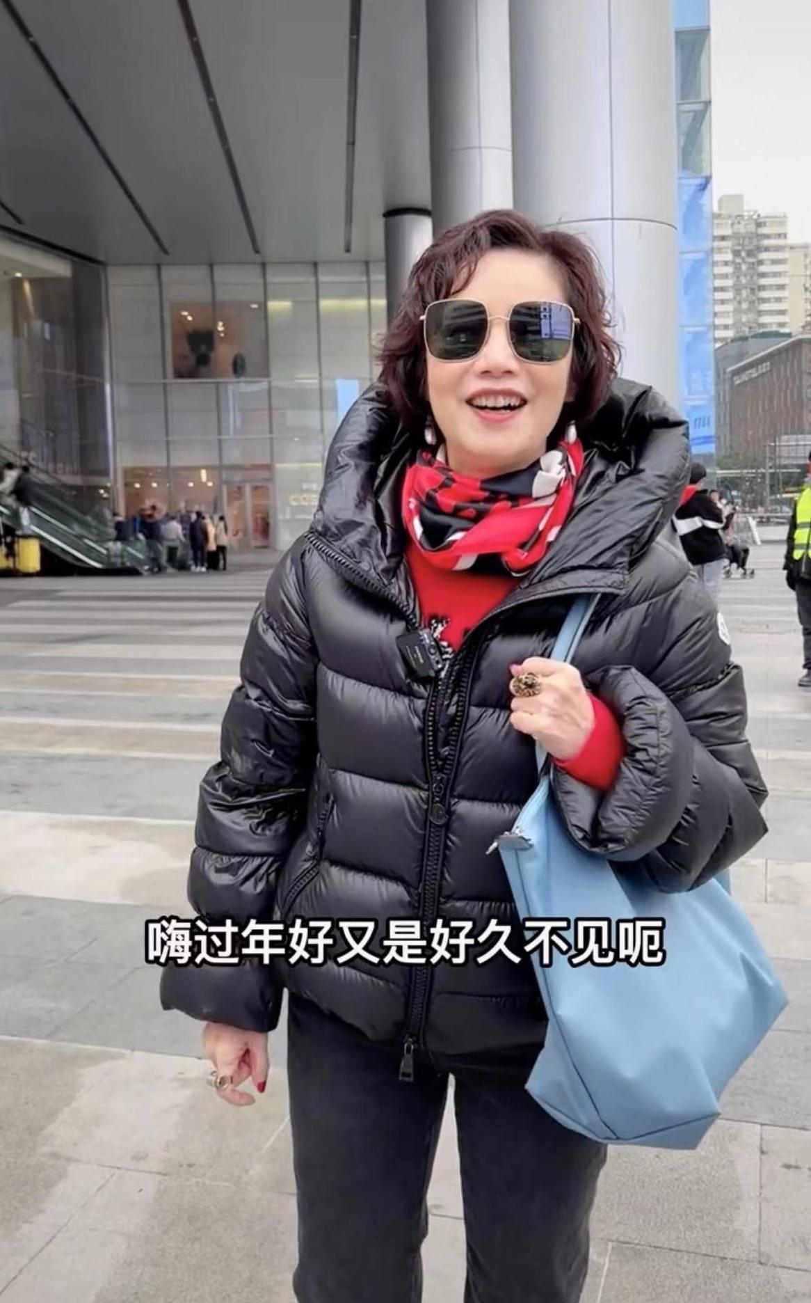 CCTV host Xu Li returns to her natal home in Changsha to celebrate the ...