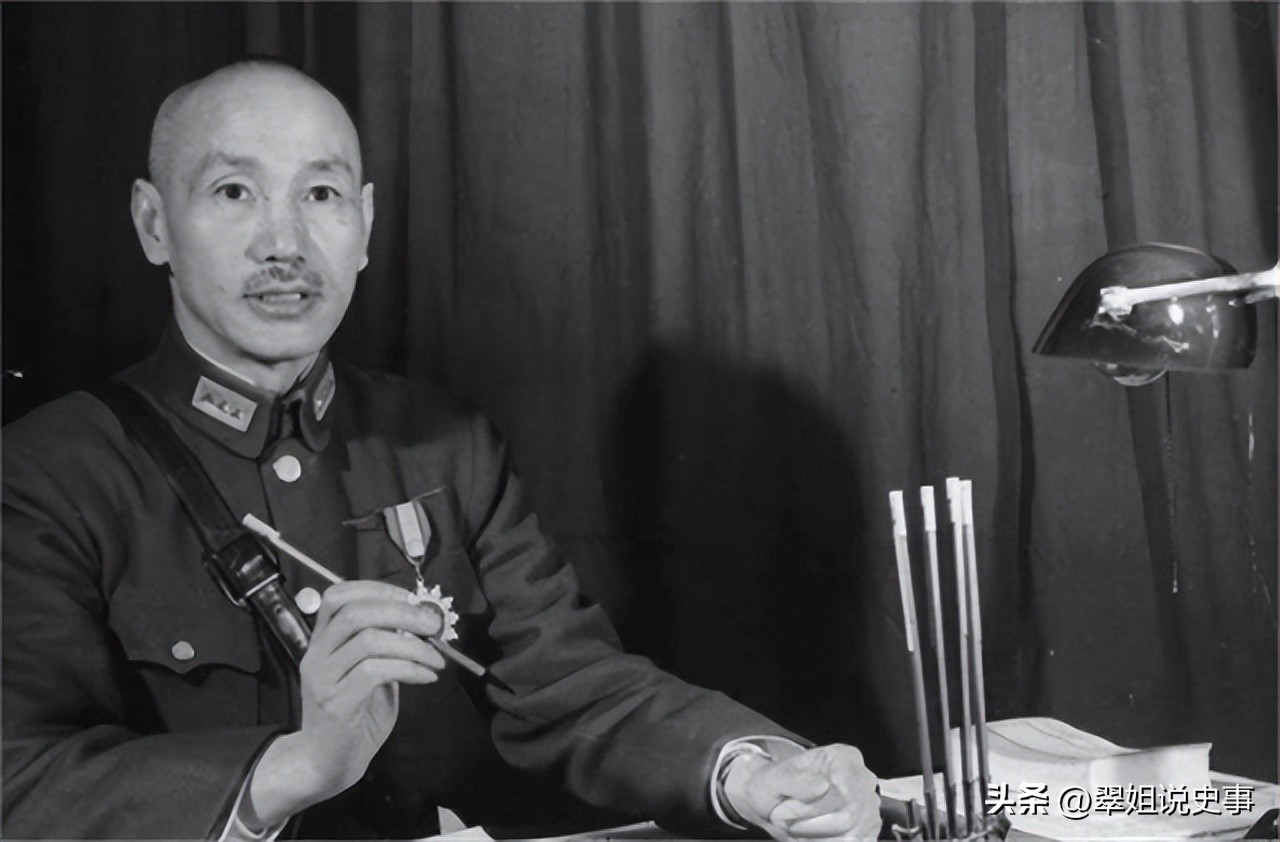 Yang Kaihui was shot and fell down, but was shot again, and the man ...