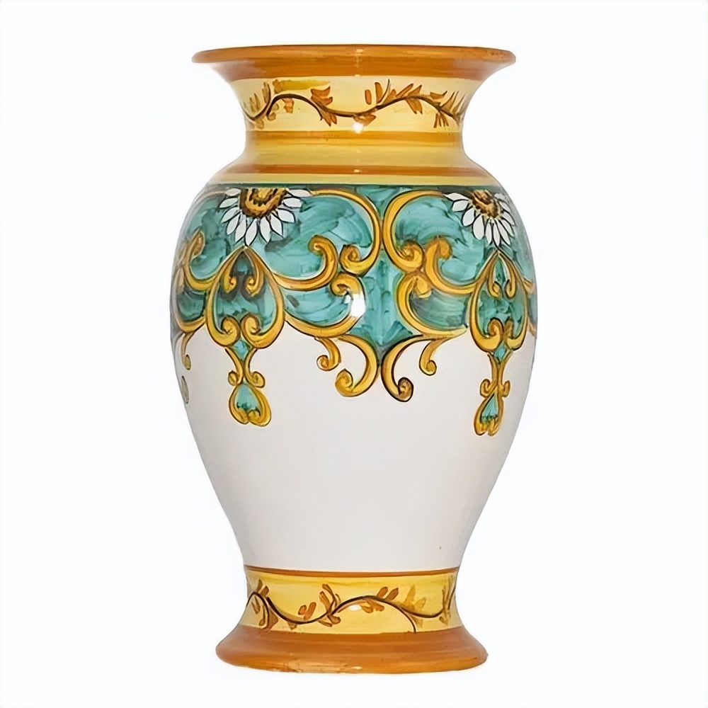 Ukrainian ceramic vases, creating works full of creativity and ...