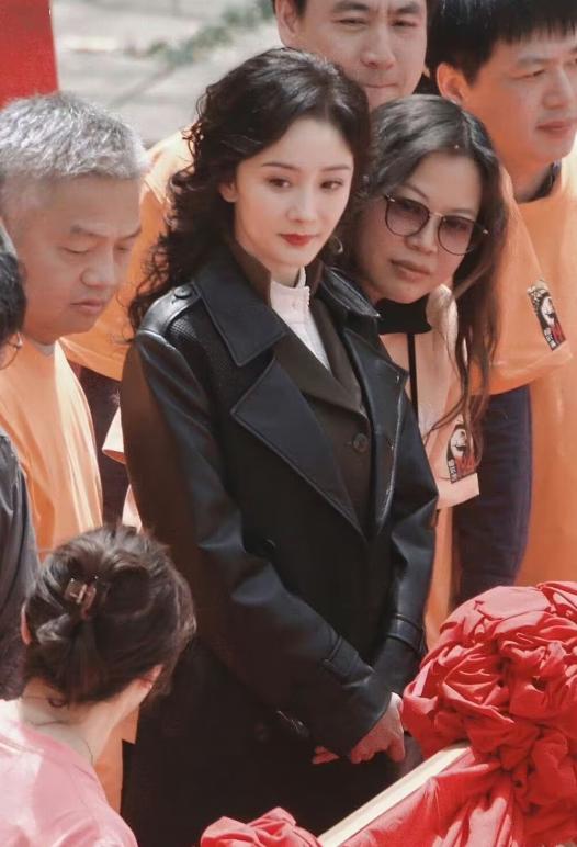 Yang Mi Reba's new drama starts on the same day, all of them cooperate ...