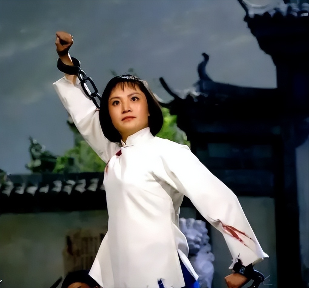 The smash hit Yang Chunxia: After her husband died, she was strong in grief, and now her son is ...