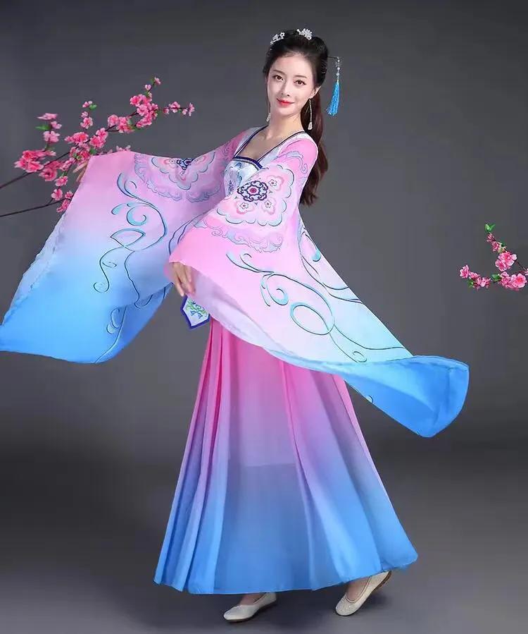 Three colors competing for beauty - the three ancient Chinese dresses ...