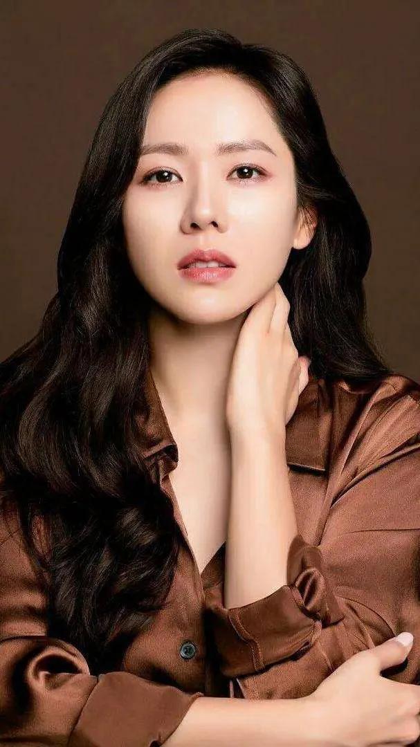 Korean actress Son Ye Jin - iNEWS