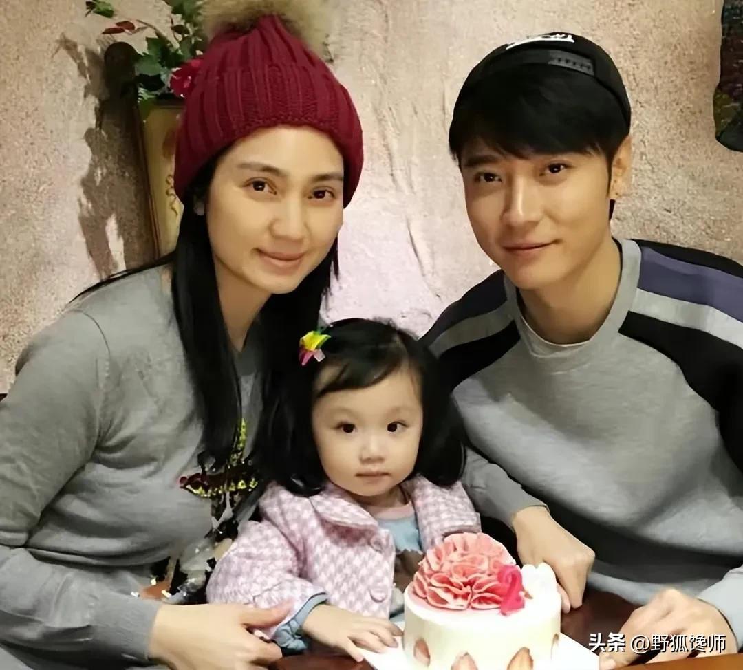 Hong Xin and Zhang Danfeng suddenly officially announced their divorce, suspected to be because ...