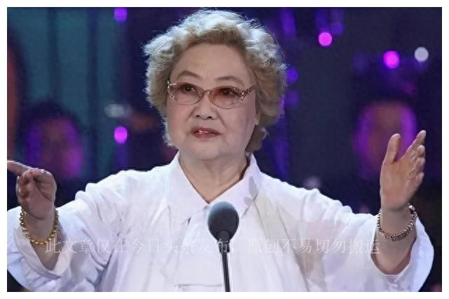 6 famous female singers who were widowed: Their lives were glorious but ...