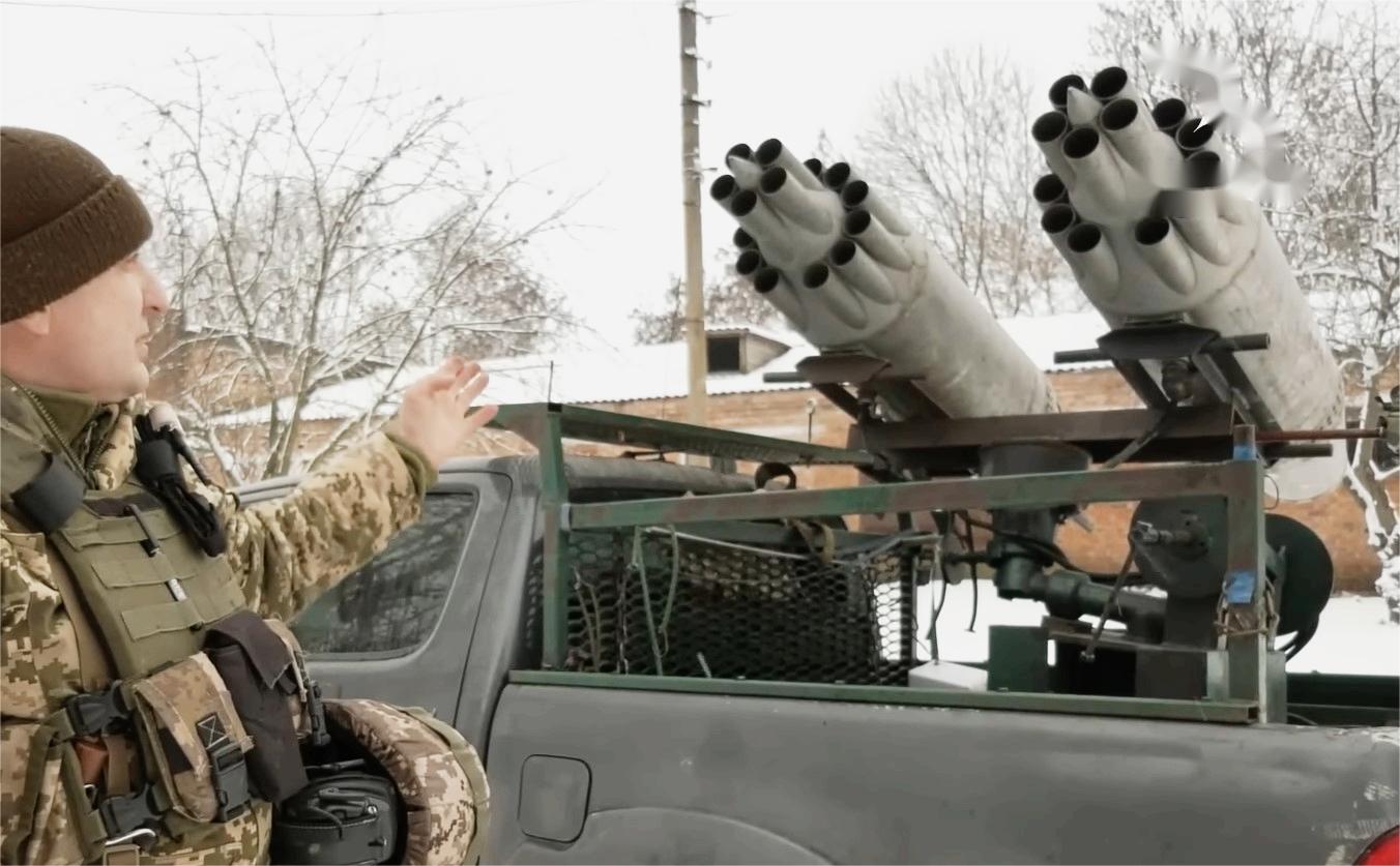 Ukrainian DIY weapons series, a pickup rocket launcher with a UB-16-57 ...
