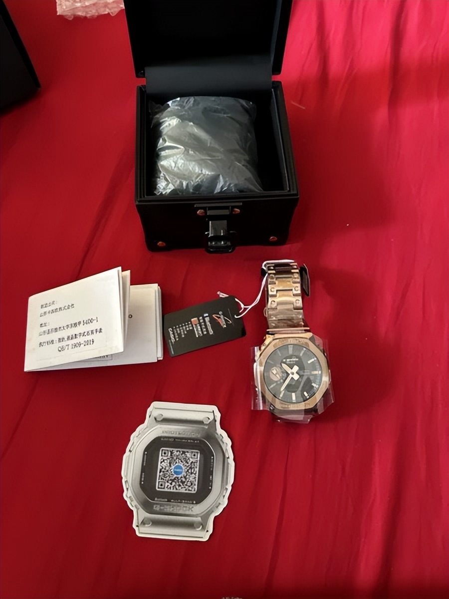 Casio metal copper-colored octagonal watch, with 100 million points of ...