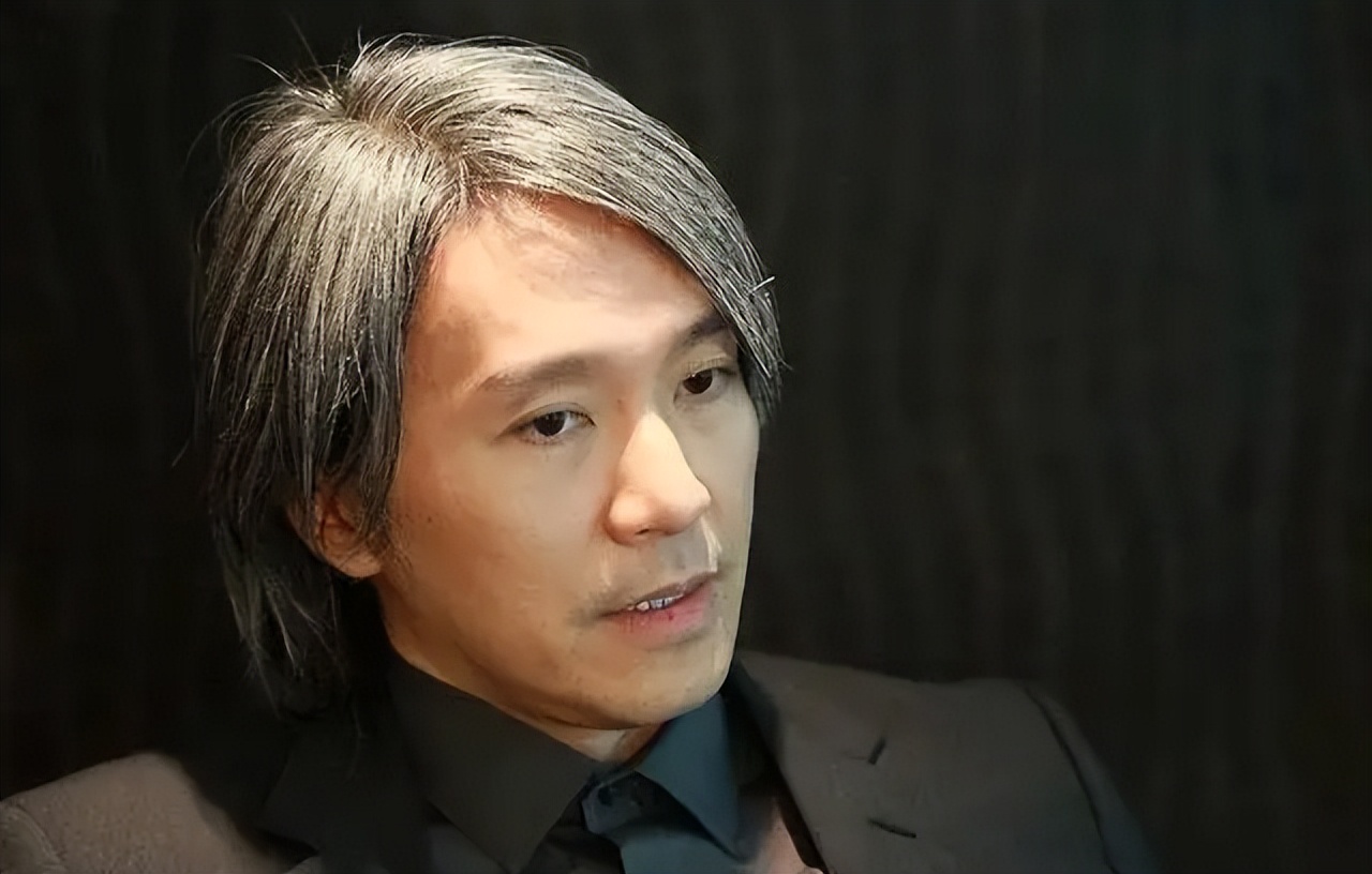 The white-haired Stephen Chow was asked what kind of girl can touch ...
