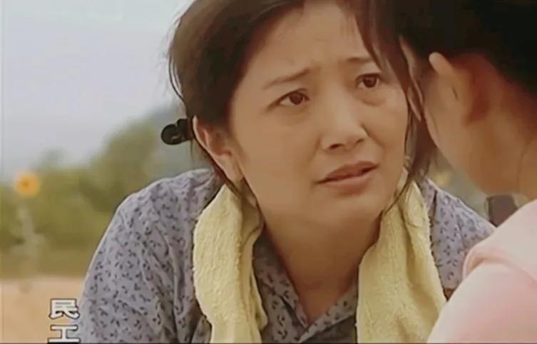 Wang Yajun: A late-blooming old actor who had a caesarean section at the age of 40 and quarreled ...