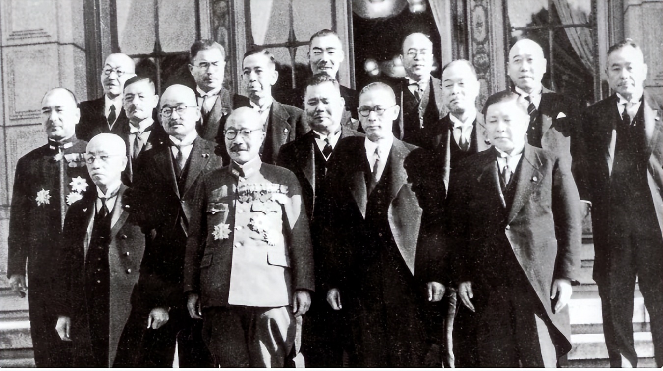 The chief culprit of the Nanjing Massacre struggled for 12 minutes and ...