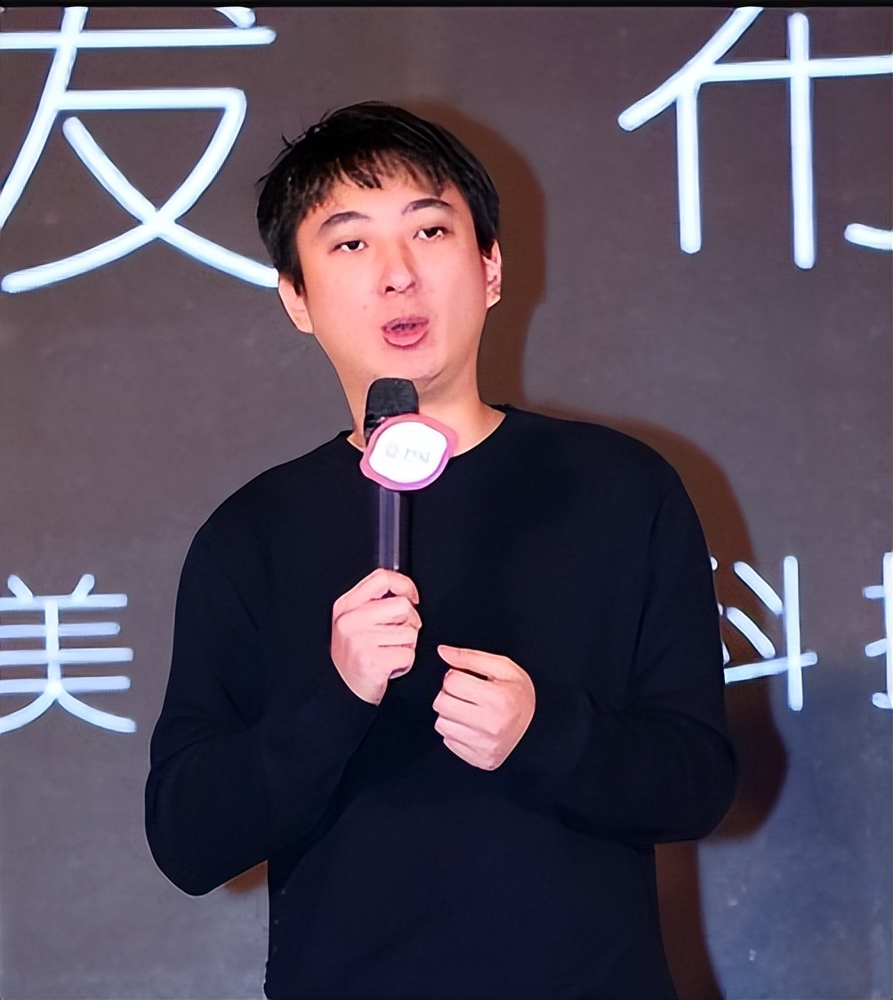 Big melon! Wang Sicong mocked Zhang Zetian: She is just a "second generation sleeper" who has ...