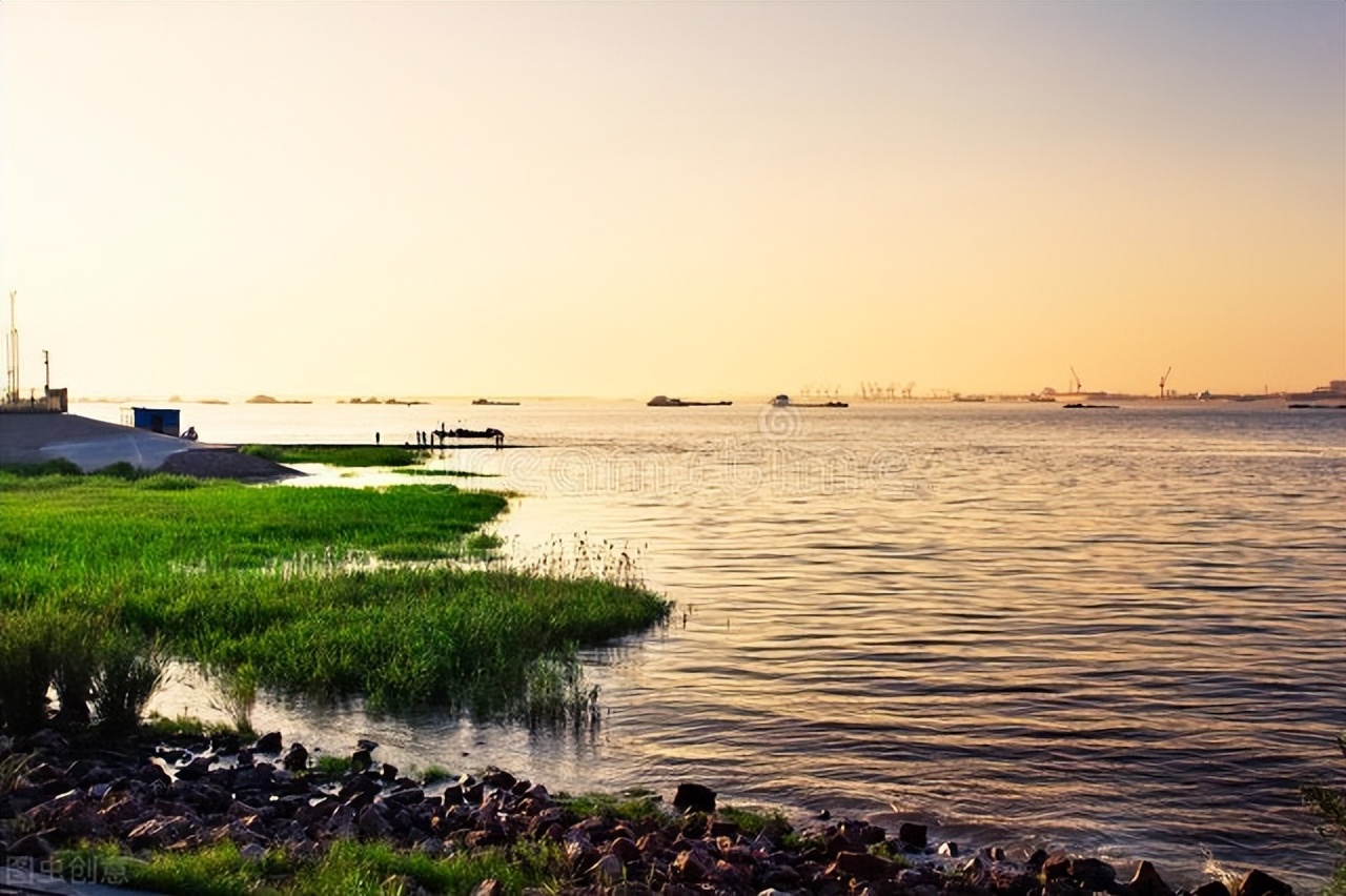 The famous sword Qixing Longyuan - the sword of integrity and purity ...