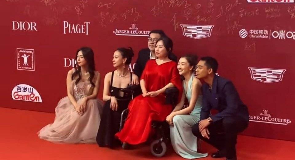 On the night of the Shanghai Film Festival, the carnival of young ...
