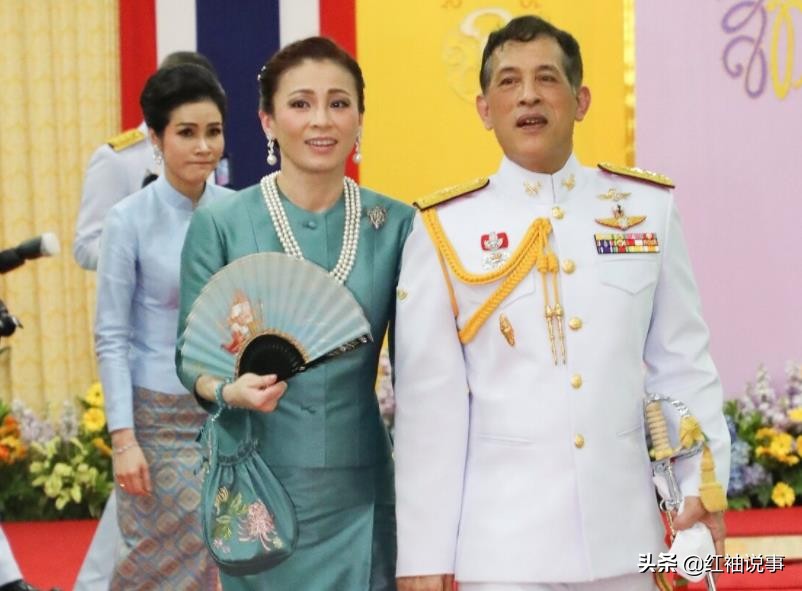 The Thai royal family treats it differently, Suthida and the Thai king ...