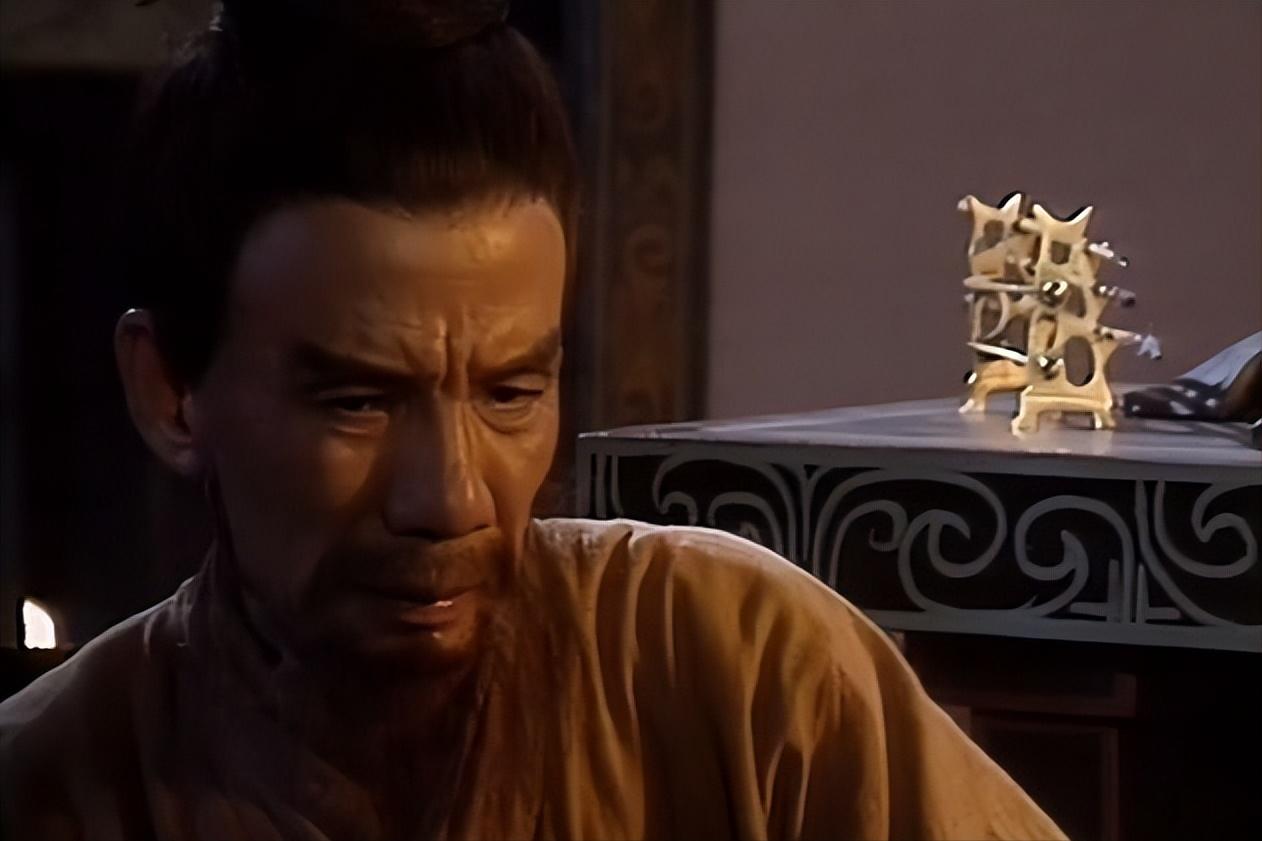Also play "Sima Yi", watch Ni Dahong, Wu Xiubo and others together, the ...