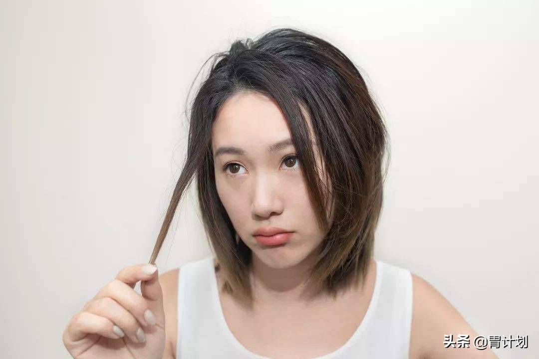 To judge whether a woman is exquisite or not, you can know by looking ...