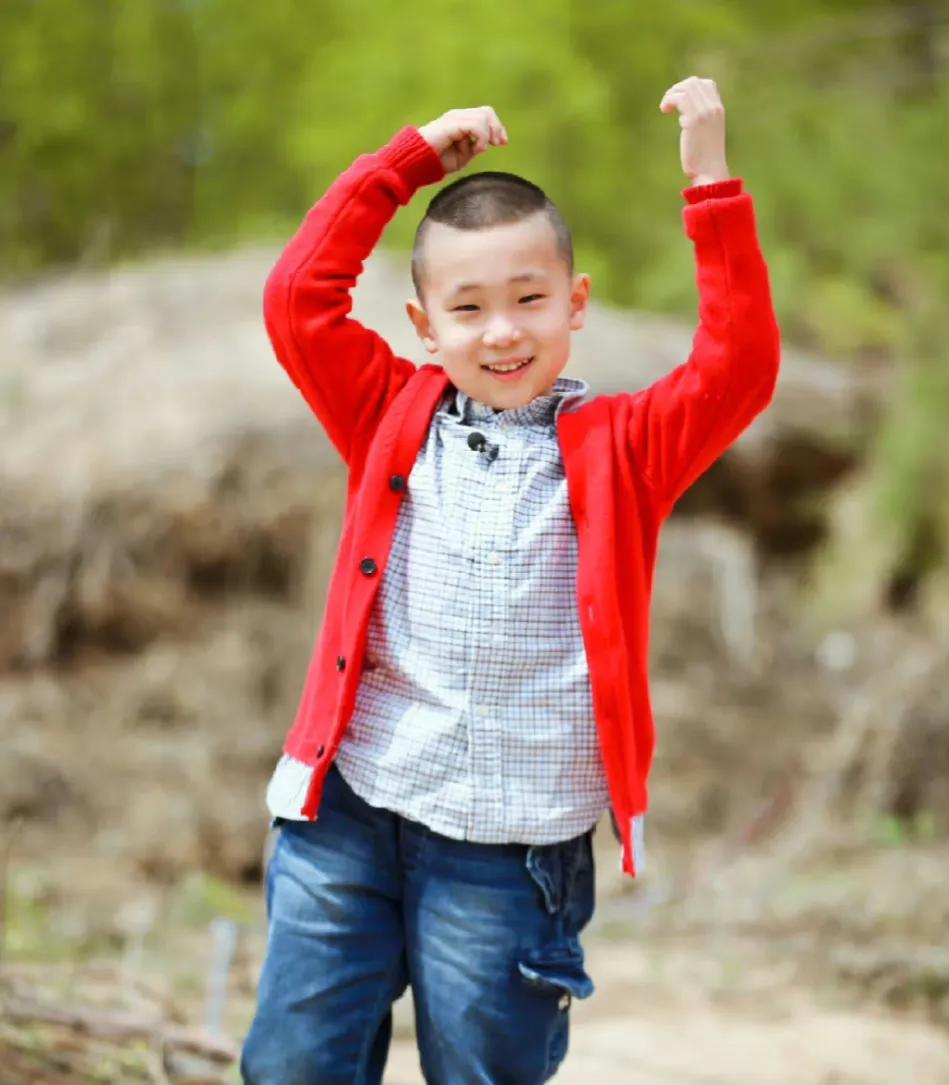 A recent photo of Lin Yongjian's 12-year-old son Lin Dajun was exposed ...
