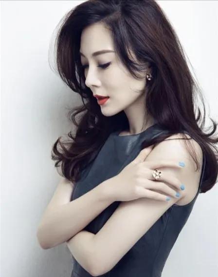 Elegant and beautiful—Chen Shu - iNEWS