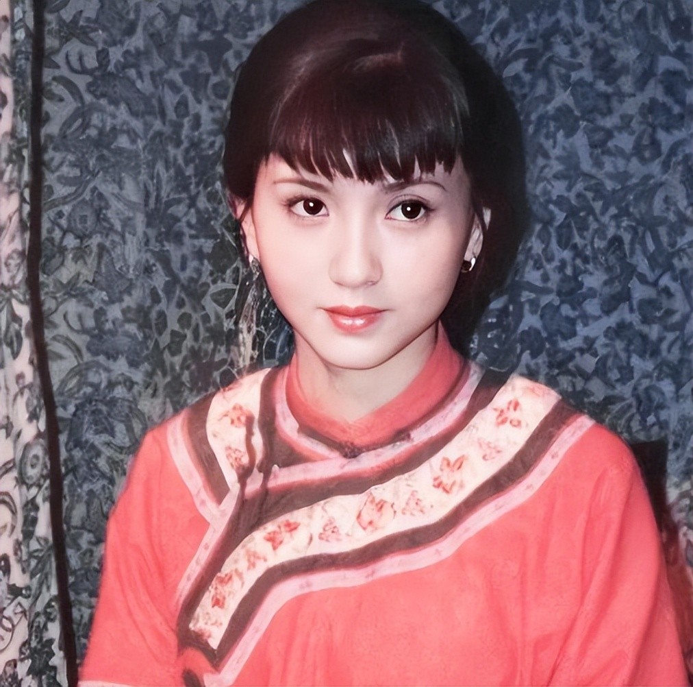 Tao Huimin: Married to her first love husband Enai for 34 years, she ...