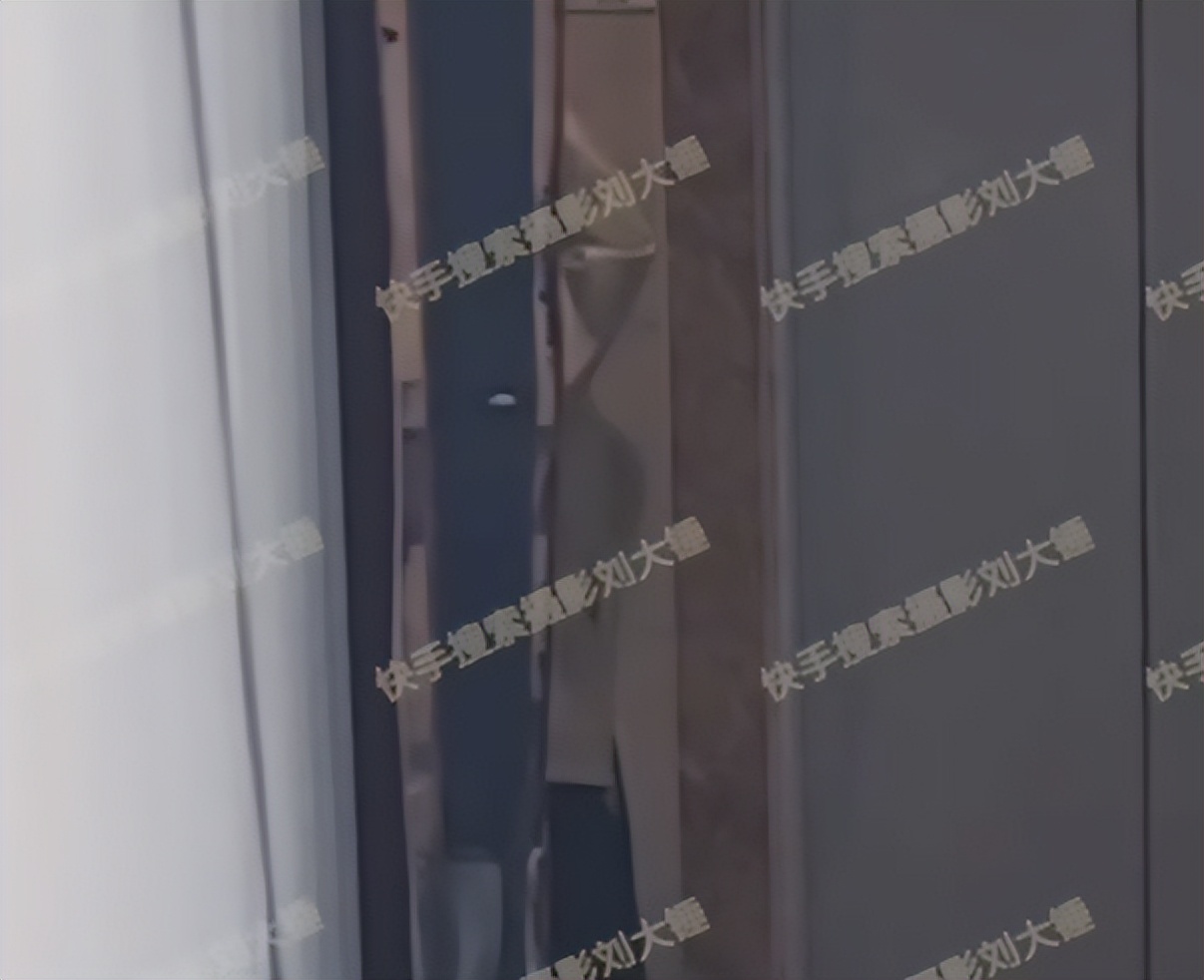 Bailu Zhang Linghe's suspected relationship was exposed. He stayed at the man's house many times ...