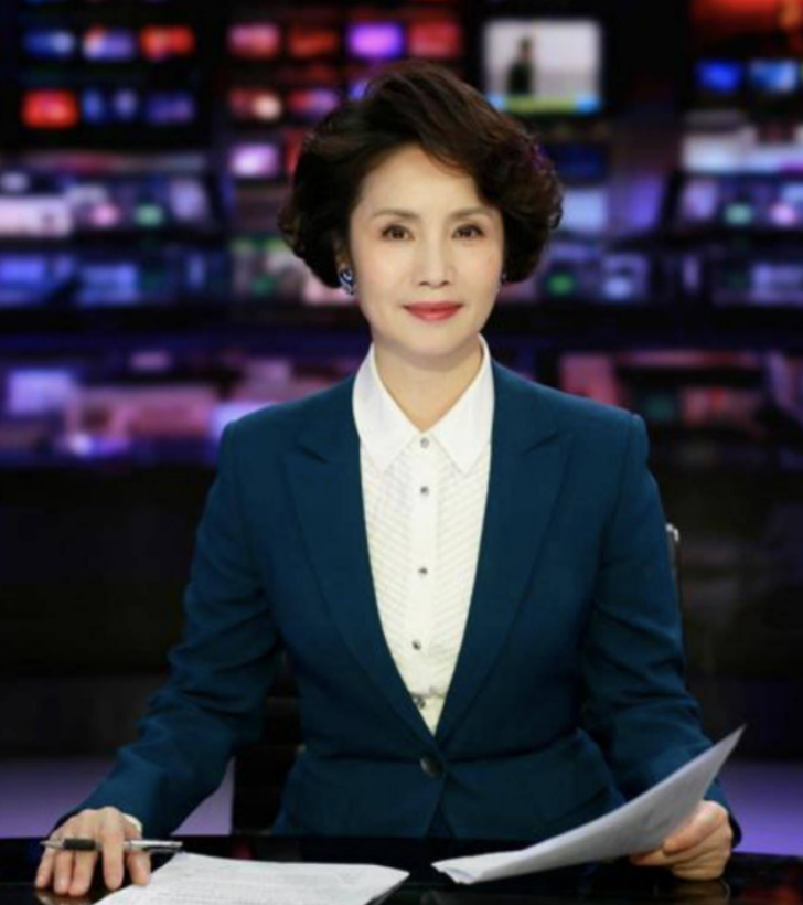 CCTV anchor Xu Li: Taking her son to remarry, her son's message on the ...